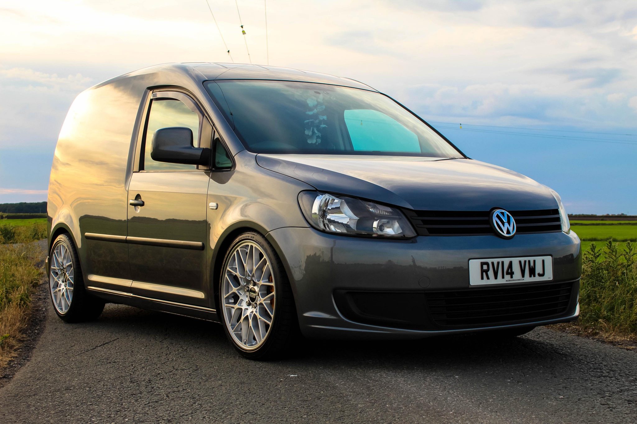 VW Caddy 1.6 tdi Trendline - Veedubs